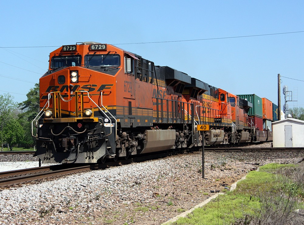 BNSF 6729
